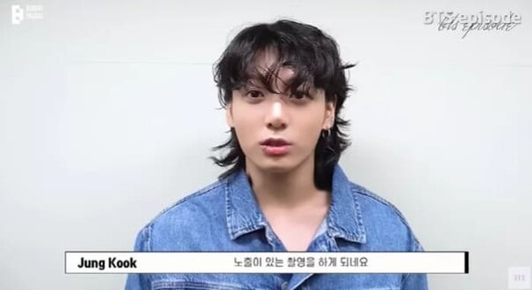 '파격 상의 탈의..' 전 세계 아미들 열광하고 있는 방탄소년단 정국 광고 촬영 현장